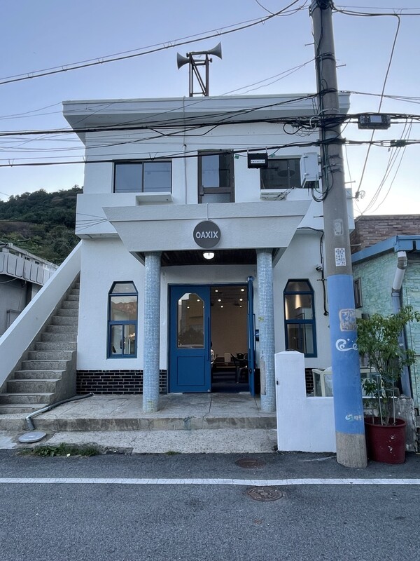 [사니다] 진해라는 원석서 발견한 가능성 공들여 깎아 보석으로