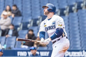 데이비슨 연이틀 장타 폭발...NC, 키움 꺾고 시범경기 2연승